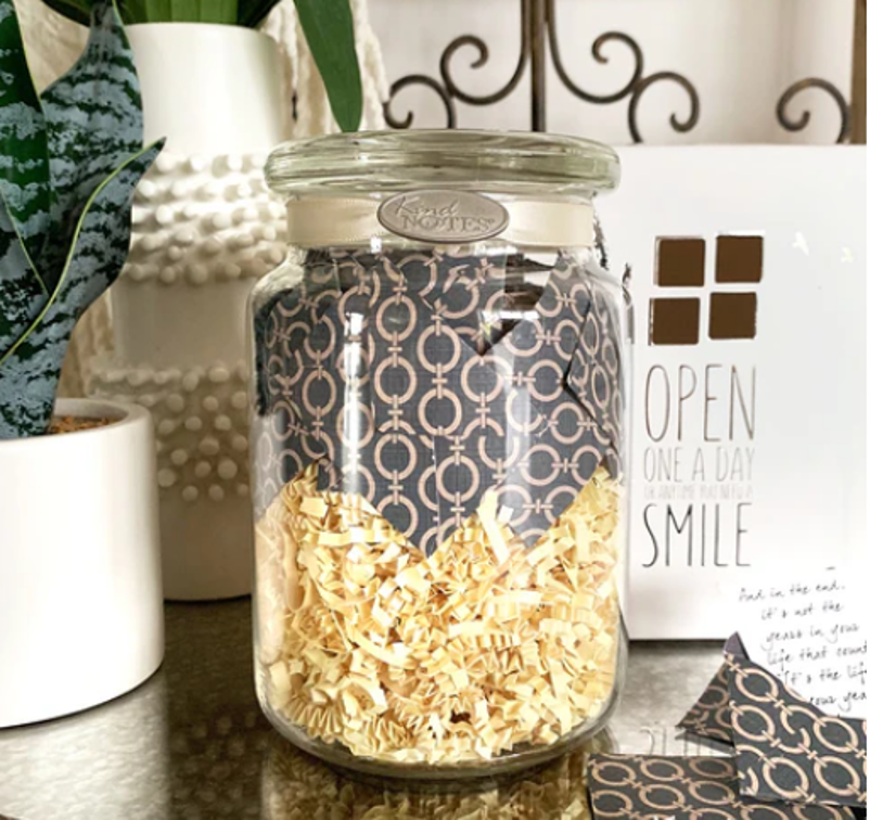 Romantic Birthday Jar Ideas for Boyfriend He’ll Love KindNotes: Jar of ...
